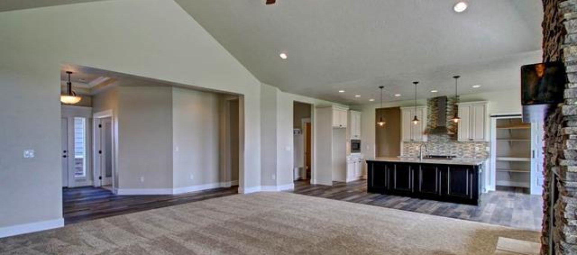 cropped-Main-Living-.jpg | Hathaway Homes